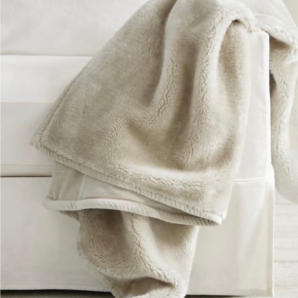 Pottery Barn | Bedding | New Still In Packaging Pottery Barn 5 X 60 ...